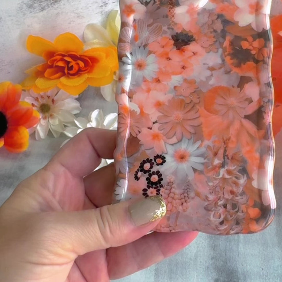 Fall Blooms iPhone Case 🌺🍂 | Wavy Luxe MagSafe – Fancy Bands